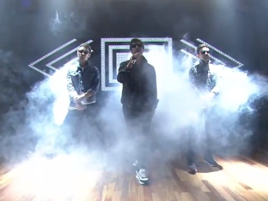 Watch The Lonely Island Do "YOLO" On Fallon With The Roots And Fallon