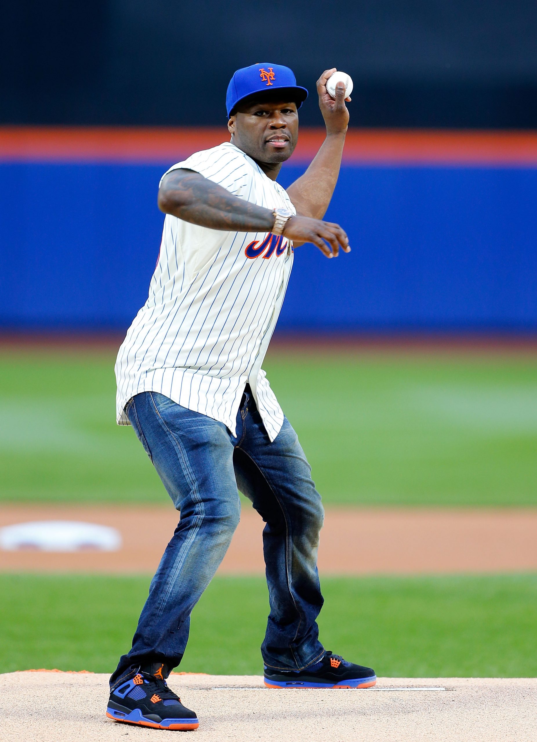 Watch 50 Cent's Horrendous Ceremonial First Pitch For The Mets