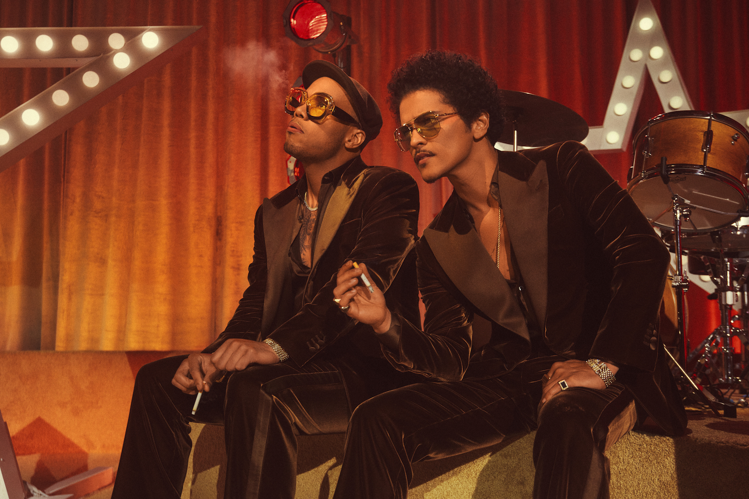 With Silk Sonic, Bruno Mars & Anderson .Paak Set Their Time Machine To ...