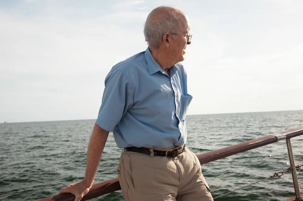 Roger Payne, Biologist Who Discovered Whales Could Sing, Dead At 88