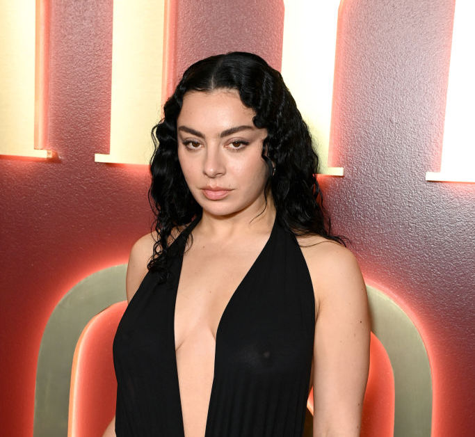 Watch Charli XCX Debut SOPHIE Tribute Song "So I" At Billboard Women In ...