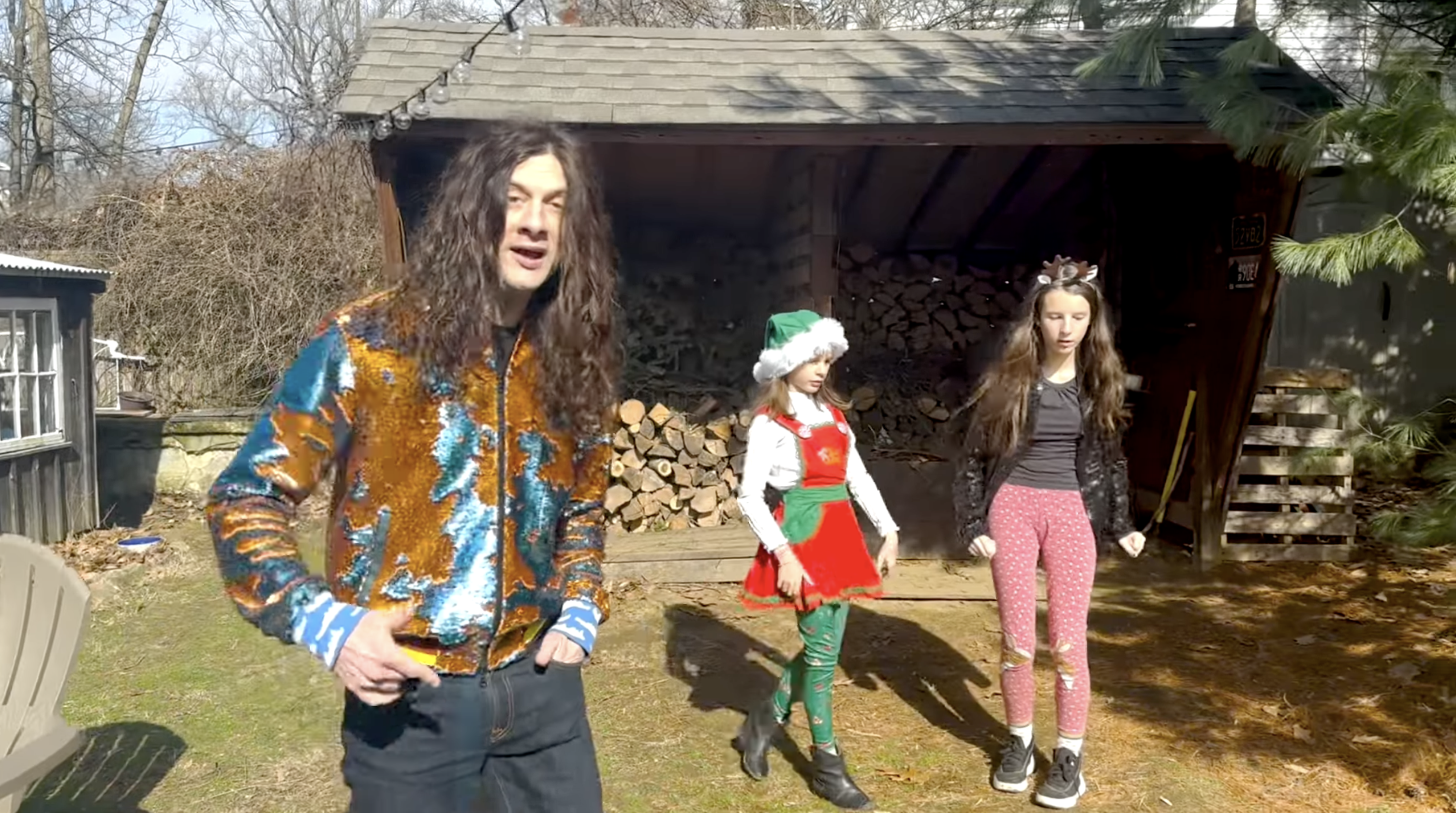 Kurt Vile And His Family Made A Cute Video For Their Bob Dylan Cover ...