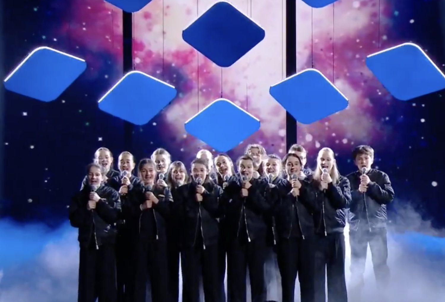 Watch French Children’s Choir Honor Justice With "Neverender"/"D.A.N.C ...