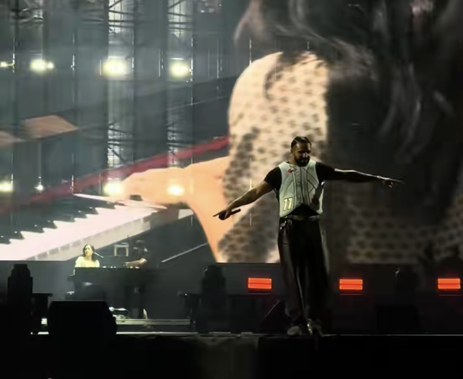 Drake Brought Out Vanessa Carlton For "A Thousand Miles" At Wireless ...