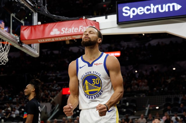 Steph Curry "Was Hayley Williams In Paramore" While Breaking Michael ...