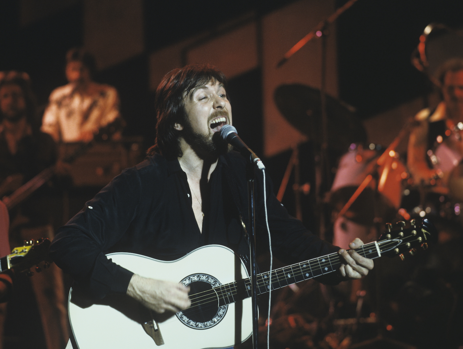 Dr Hook S Legendary Frontman Dennis Locorriere Dies At 76 After Battle